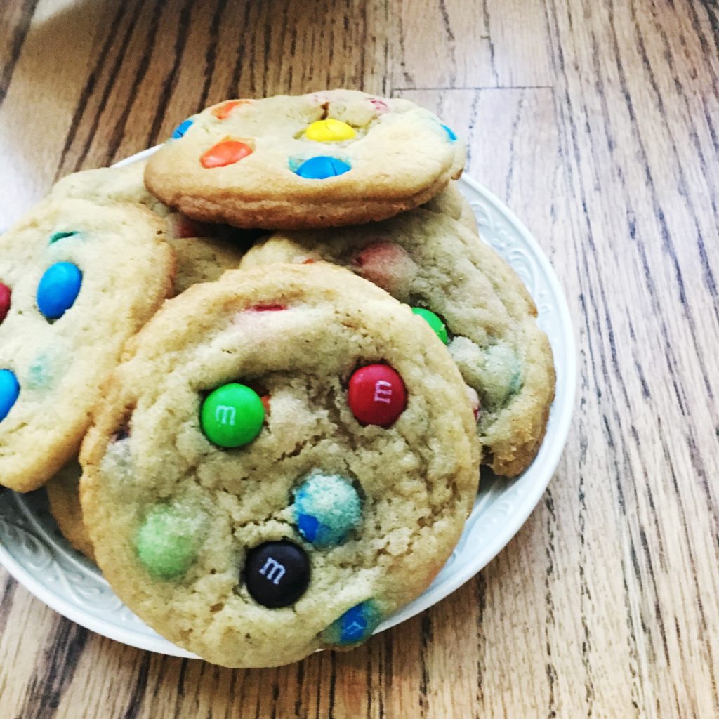 Fill-in-the-Blank Candy Cookies - The Haphazard Housewife